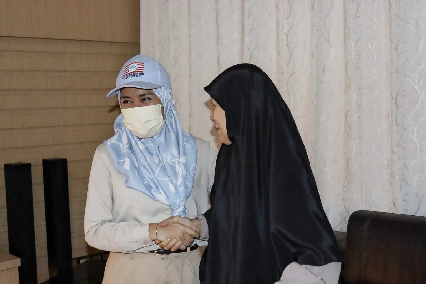 Ziarah Harapan Kasih Di Taman Ria 3 - YB Rina Hj. Jainal